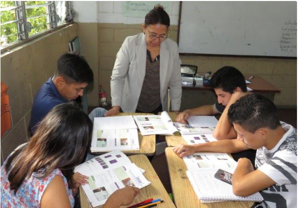 Más de 43 mil jóvenes y adultos inician clases en Modalidades Flexibles