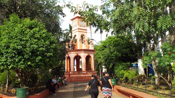 “Ahuachapán” es la Ciudad de los Ausoles en el occidente salvadoreño